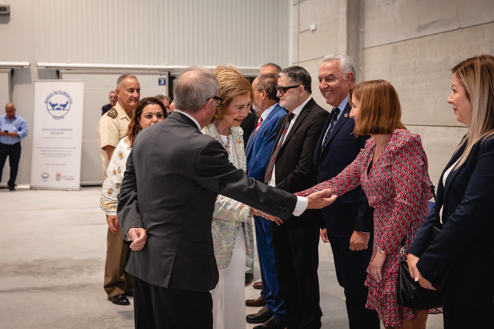 Queen Sofia learns firsthand about the Flutter Foundation's projects in ...